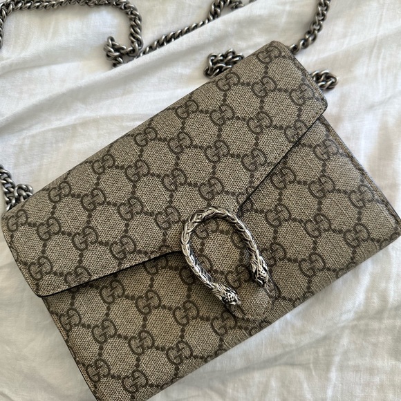 Gucci | Bags | Gucci Gg Supreme Monogram Mini Dionysus Chain Wallet ...